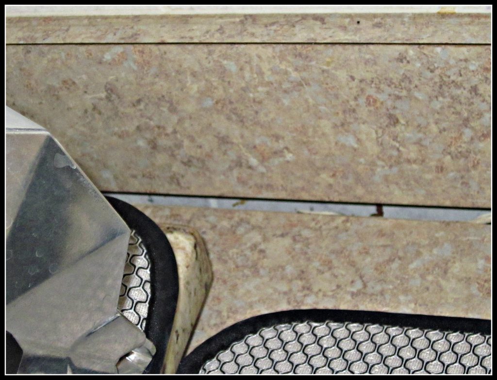 JunkyardJewelbox – Rebecca Leone